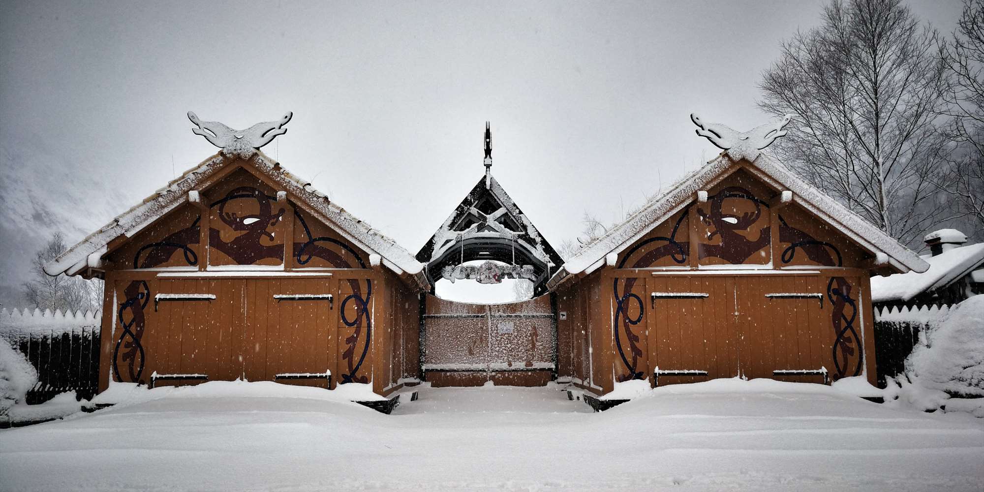 Entdecken Sie das Wikingerdorf Njardarheimr in Gudvangen - visitBergen.com