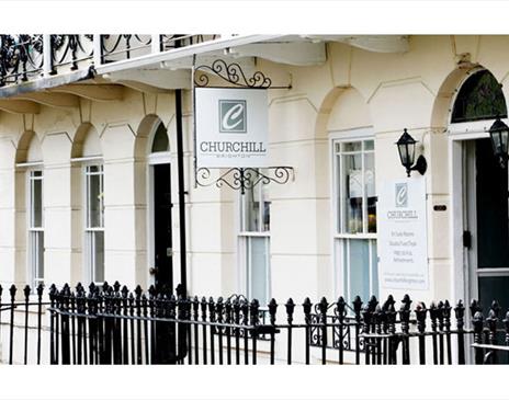 Brighton Accommodation | Places to Stay in Brighton