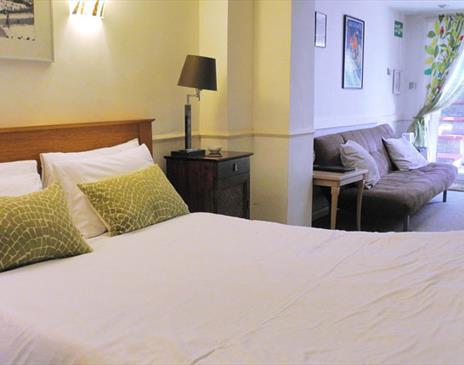 Brighton Accommodation | Places to Stay in Brighton