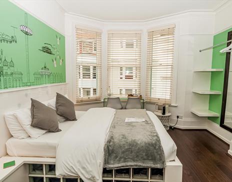 Brighton Accommodation | Places to Stay in Brighton