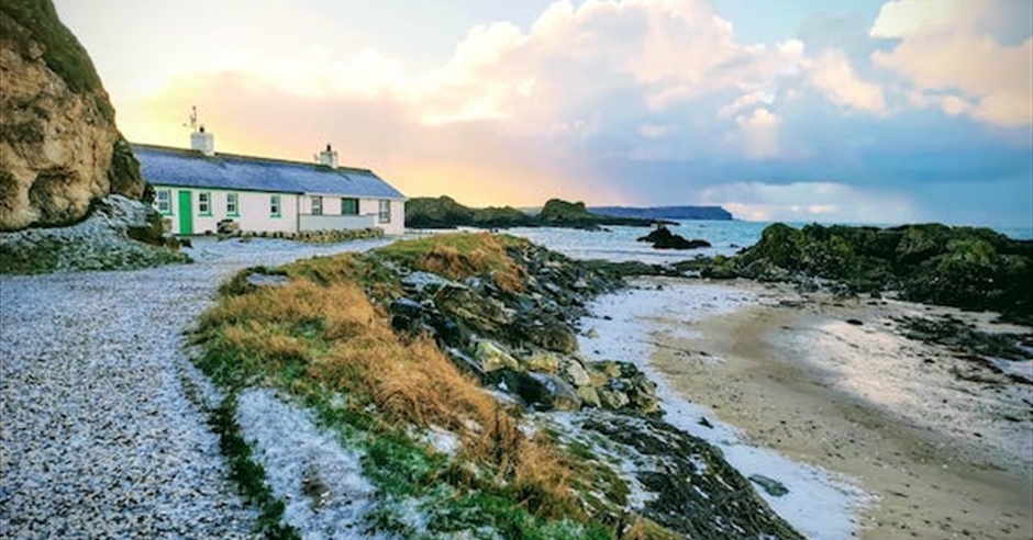 Ballintoy Harbour Cottage - Ballycastle - Causeway Coast & Glens