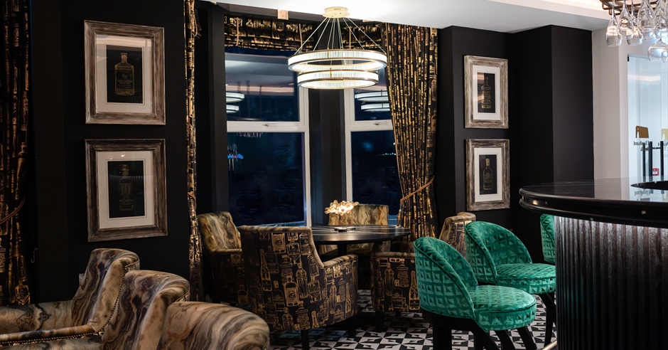 Elephant Rock Cocktail Bar - Portrush - Causeway Coast & Glens