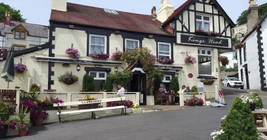 Kings Head (Henry's) - Llandudno - Visit Conwy