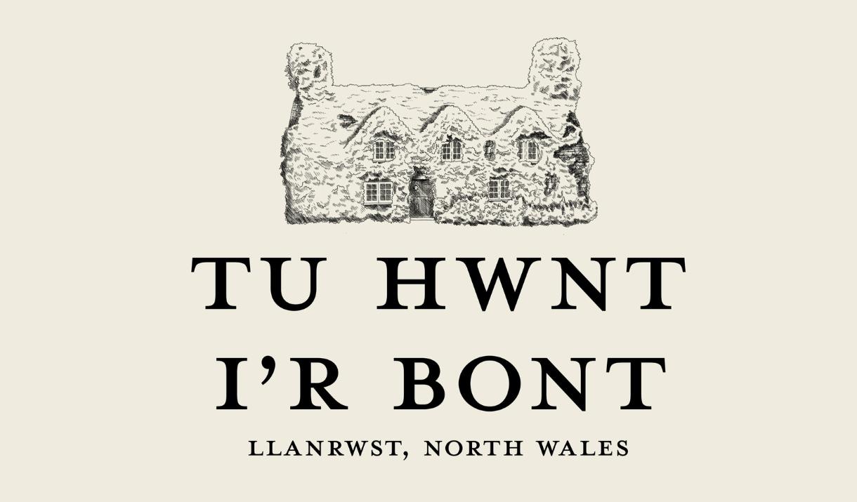 Tu Hwnt i'r Bont Tea Room - Llanrwst - Visit Conwy