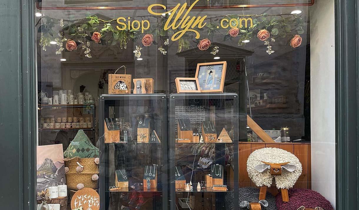 Siop Wyn (Wyn Jewellery) - Jewellery & Watches in Conwy, Conwy - Visit ...