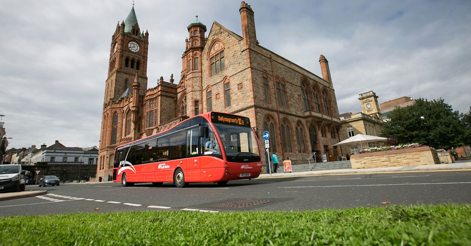 Translink Nightmovers return to Derry~Londonderry with late night bus ...