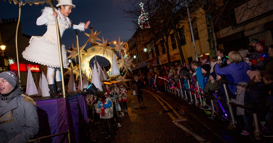 Magical procession to turn on Strabane Christmas lights - Visit Derry