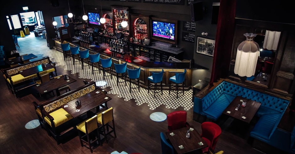 Silver Street (The River Inn) - Bar in Derry~Londonderry, Londonderry ...