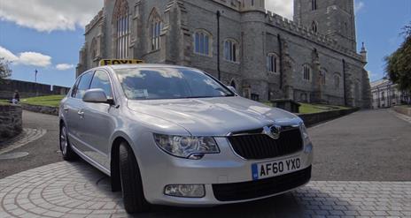 Taxi Tours - Visit Derry