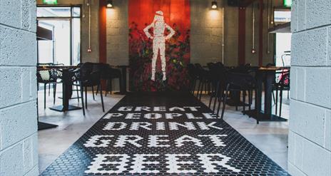 Bars & Pubs in Derry~Londonderry