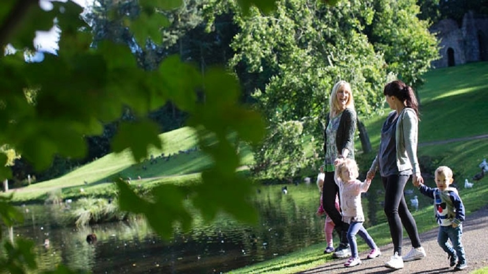 Hardwick Park Walking, Cycling and Horse Riding Routes - This is Durham