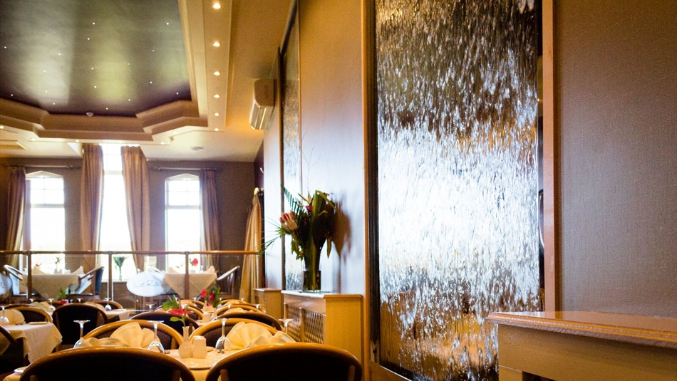 Le Raaj (Chester Moor) - Chester Moor - This is Durham