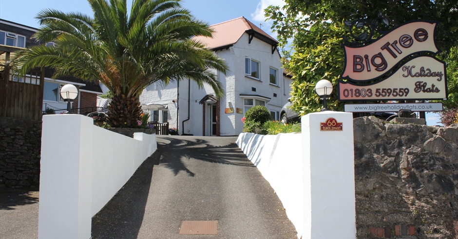 Big Tree Holiday Flats Paignton - Self-Catering in PAIGNTON, Paignton ...