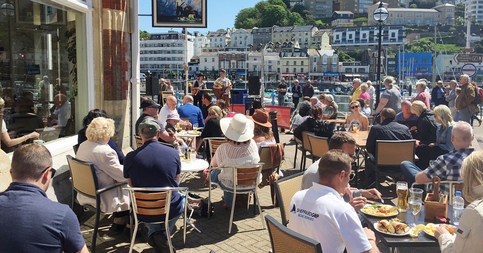 The Offshore Restaurant & Bar - Gastro Pubs in Torquay, Torquay ...