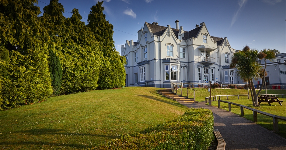 PGL Barton Hall - Outdoor Activity/Pursuit Centre in Torquay, Torquay ...