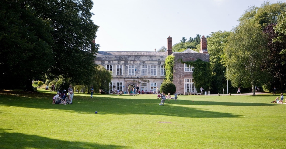 Cockington Court - Arts Centre in Torquay, Torquay - English Riviera