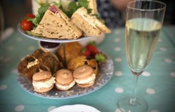 Devon Cream Teas Torquay, Paignton & Brixham - English Riviera