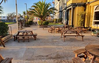 Pubs, Bars & Beer Gardens Torquay, Paignton & Brixham - English Riviera