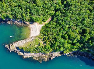 Churston Cove - Beach in Brixham, Brixham - English Riviera
