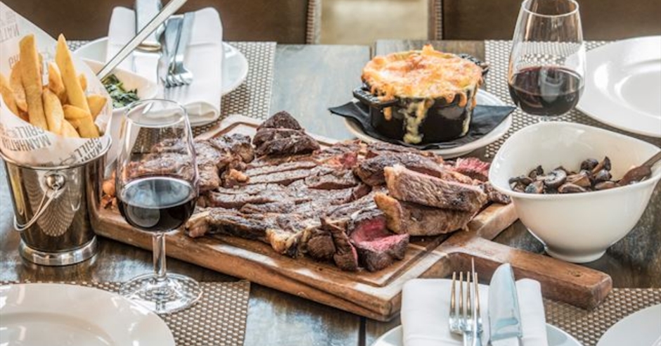 Manhattan Grill - Restaurant - International in Canary Wharf, Greenwich ...