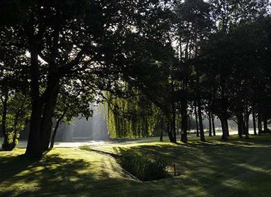 Bentley Golf Club - Golf Course in Pilgrims Hatch, Epping Forest ...