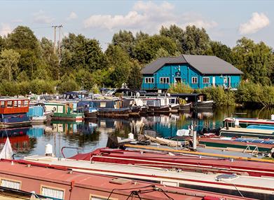 Roydon Marina Village - Holiday Village in Roydon, Epping Forest ...