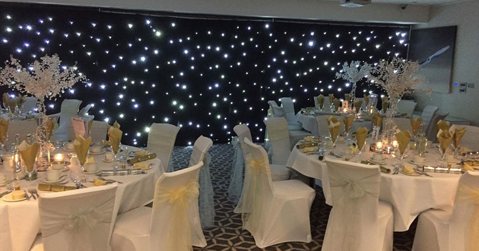 Festive All Inclusive Party Night Holiday Inn Southend - Christmas ...