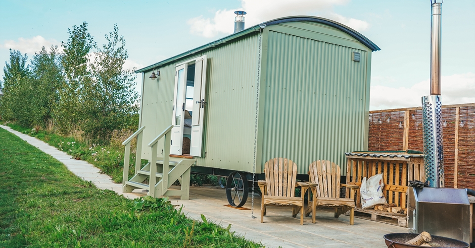 Poachers Hut at Tuffon Hall - Alternative Accommodation in Halstead ...