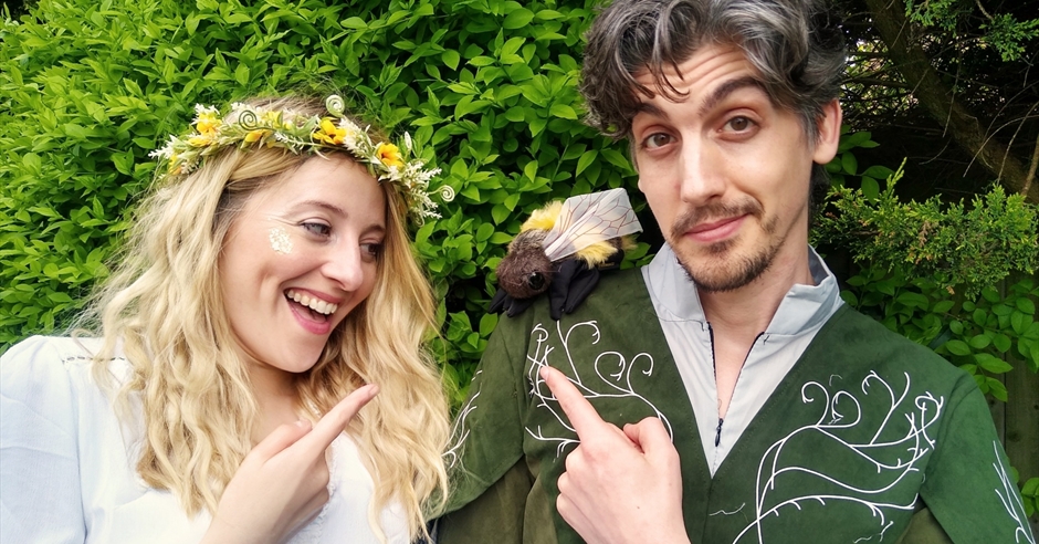 Flora & Bramble's Plan BEE (A Cammas Hall Farm Adventure) - Children's ...