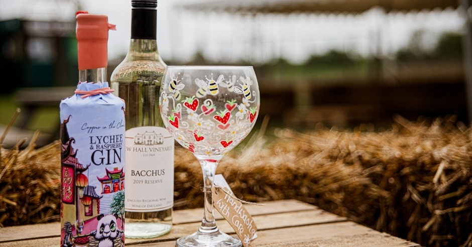 Cammas Hall Farm Shop - Shop - Farm in Hatfield Broad Oak, Stansted ...