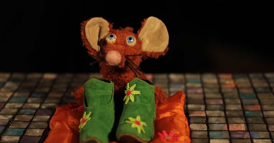 Elves and the Shoemaker Puppet Show - Children's Performance in ...
