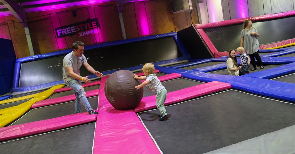AirHop Trampoline Park Colchester - Children's Indoor Play Area in ...