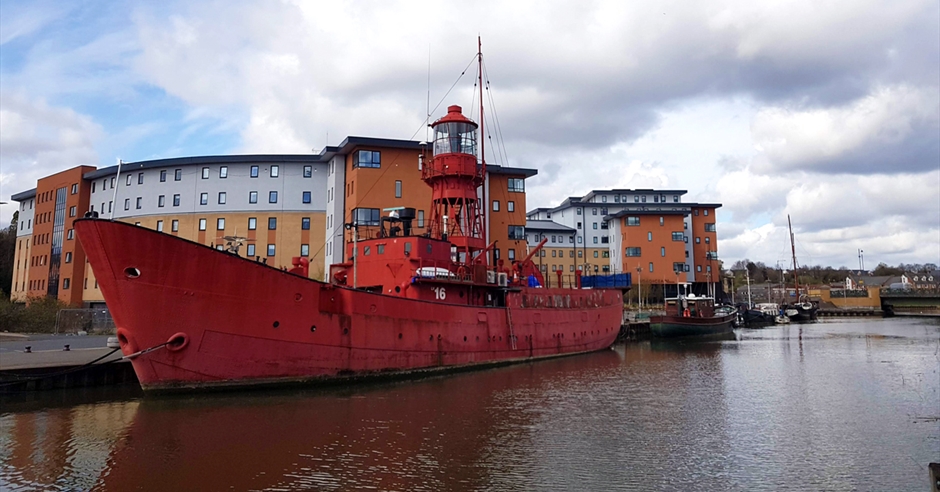 Wivenhoe Trail from Wivenhoe Station to Colchester - Walking Route in ...