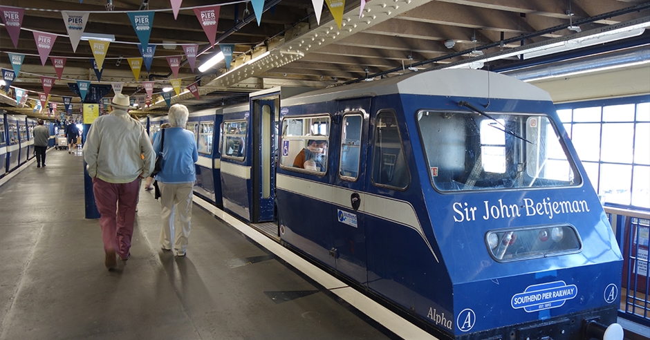 Southend Pier & Railway - Pier in Southend-on-Sea, Southend-on-Sea ...