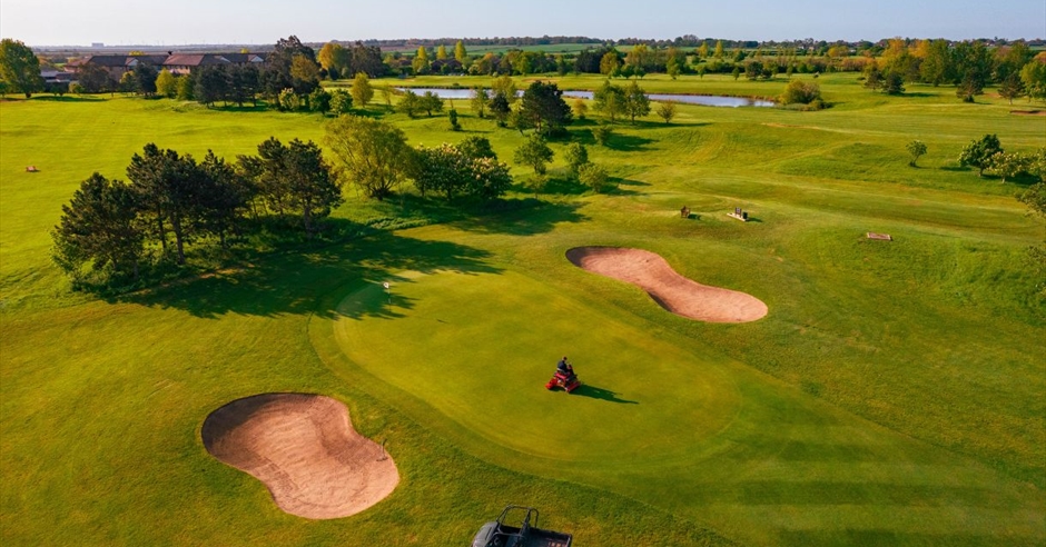 Potters Resorts Five Lakes Golf Club - Golf in Maldon, Maldon - Visit Essex