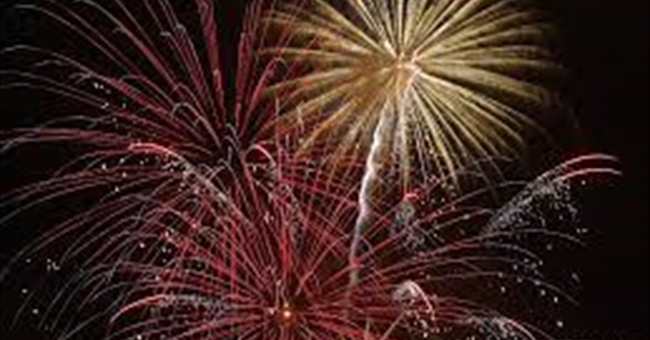 Waldegraves Family Firework Display - Fireworks/Bonfire in Colchester ...