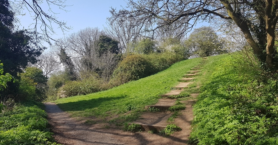 Rayleigh Heritage Event Train - Guided Walk in Rayleigh, Rayleigh ...