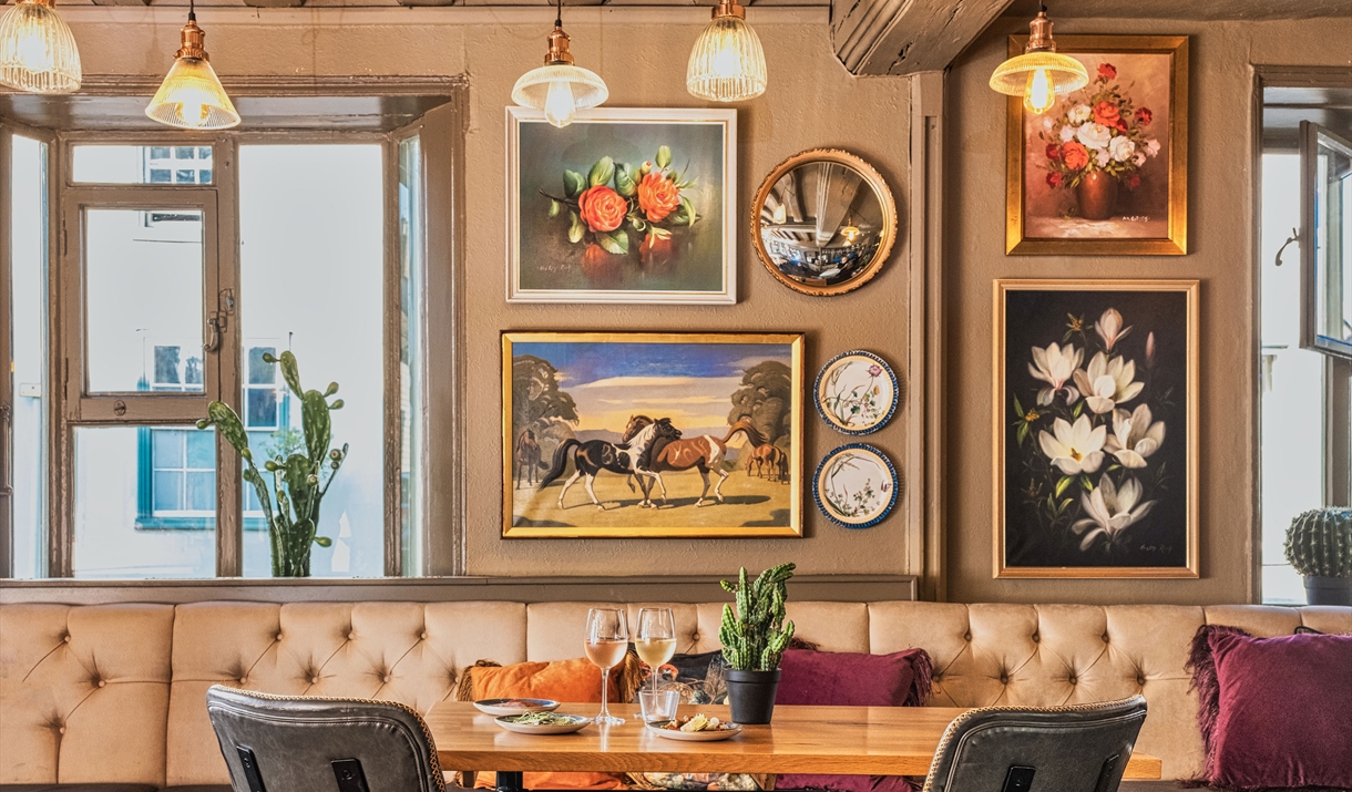 The Eight Bells - Restaurant in Saffron Walden, Saffron Walden - Visit ...