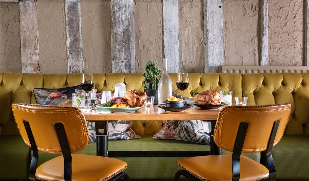 The Eight Bells - Restaurant in Saffron Walden, Saffron Walden - Visit ...