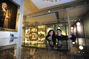 Explore 16 galleries at the Royal Albert Memorial Museum (RAMM ...