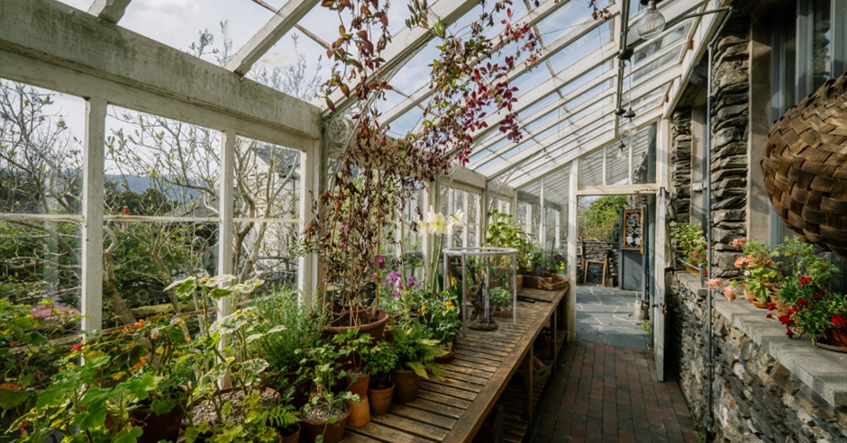 The Peter Rabbit Garden at The World of Beatrix Potter - Bowness-on ...