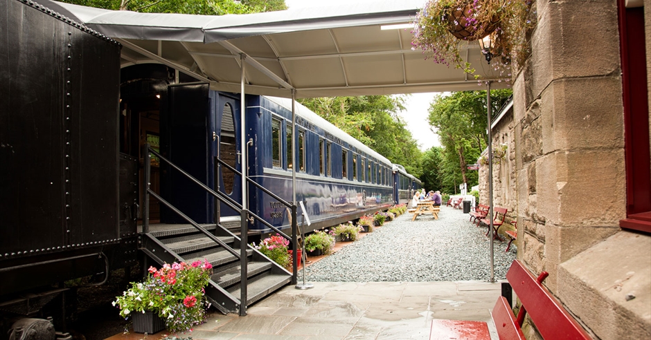 Carriage Café at Bassenthwaite Lake Station - Cockermouth - Visit Lake ...