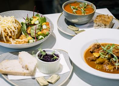 Lakeside Café Restaurant - Keswick - Visit Lake District