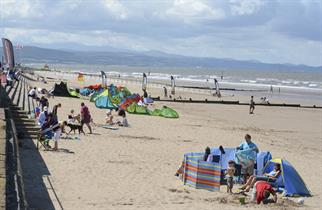 Rhyl Beach - Go North Wales