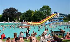 10 swimming pools and splash parks in Hampshire - Visit Hampshire