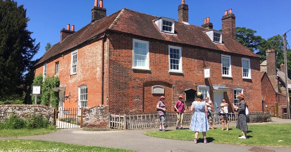 Chawton Village Walk - Visit Hampshire