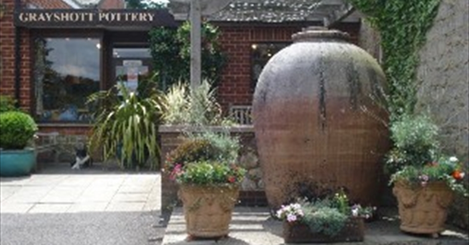 Pottery painting, Grayshott Pottery - Visit Hampshire