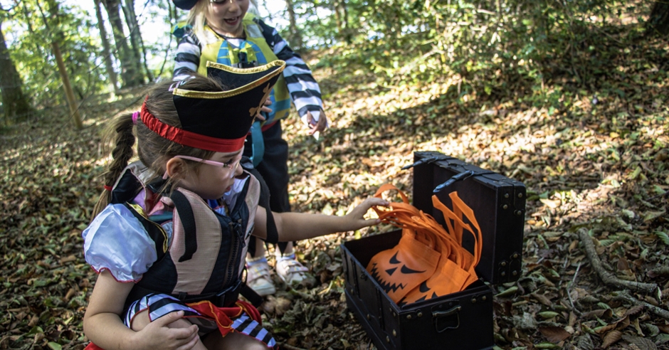 Canoe Halloween Treasure Hunt with New Forest Activities - Visit Hampshire