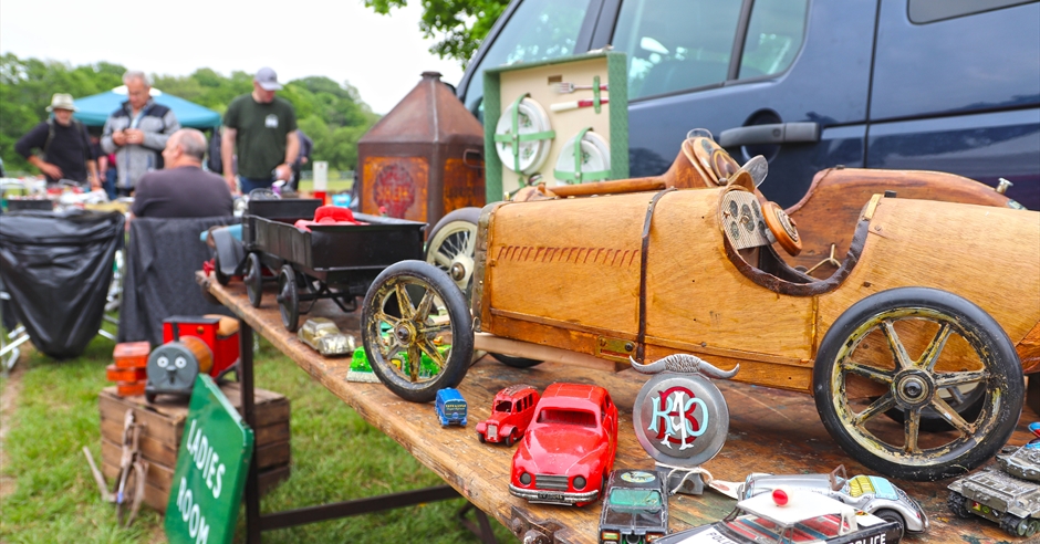 Spring Autojumble at Beaulieu - Visit Hampshire