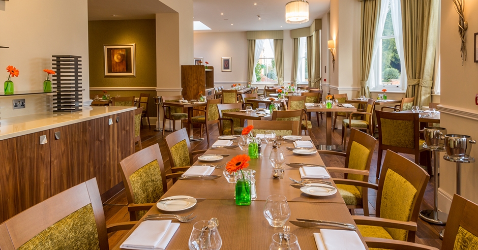 The Glasshouse at Oakley Hall Hotel - Basingstoke - Visit Hampshire